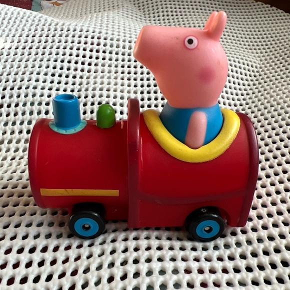 Peppa Pig | Toys | George Pig From Peppa Pig In Red Train Car Vehicle ...